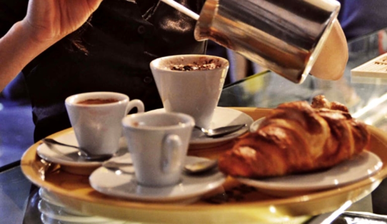 Colazione al Bar, abitudine evergreen per gli italiani - iCappuccino ...
